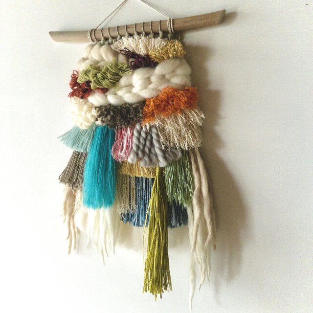 【一点もの】流木 ウィービングタペストリー『primitive, q.』 | iichi 日々の暮らしを心地よくするハンドメイドやアンティークのマーケットプレイス