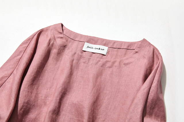 ゆるっと差の付くリネントップス 五分袖ブラウス 明るい渋い赤 230402-2 | iichi 日々の暮らしを心地よくするハンドメイドやアンティークのマーケットプレイス