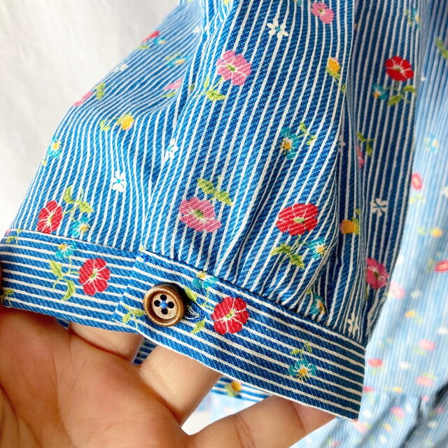 レディのためのチェリーワンピース（5分袖）：115cm丈（花ストライプ：ブルー） | iichi ハンドメイド・クラフト作品・手仕事品の通販