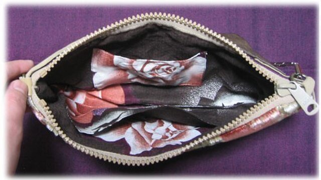 レザーフリルの3wayバッグ | iichi ハンドメイド・クラフト作品・手仕事品の通販