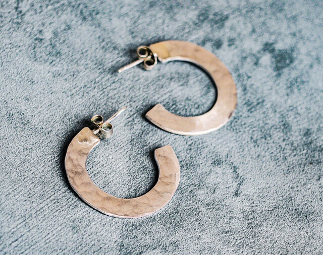 《送料無料》刻印入りフープピアス／silver 925 | iichi ハンドメイド・クラフト作品・手仕事品の通販