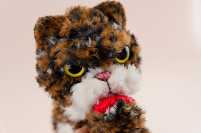 癒されネコのあみぐるみ・ワイルド感300%のBENちゃんmini | iichi ハンドメイド・クラフト作品・手仕事品の通販