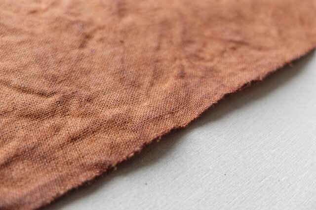 柿渋染め リネンクロス 36×100cm | iichi 日々の暮らしを心地よくするハンドメイドやアンティークのマーケットプレイス