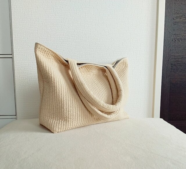 ベージュヌビくったりトートバッグxl | iichi 日々の暮らしを心地よくするハンドメイドやアンティークのマーケットプレイス