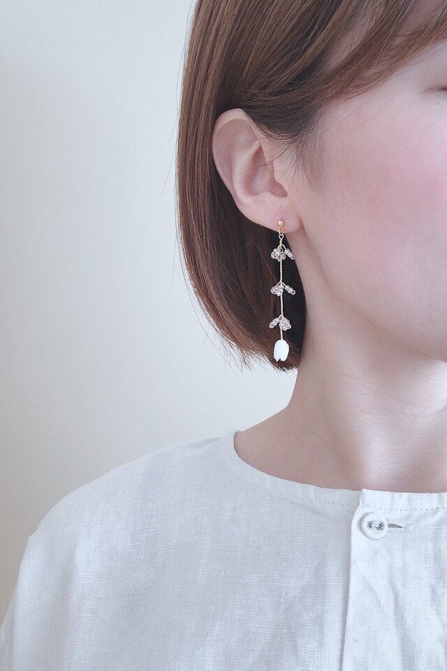 Demi Metallic Leaves [ Silver ] | iichi ハンドメイド・クラフト作品・手仕事品の通販