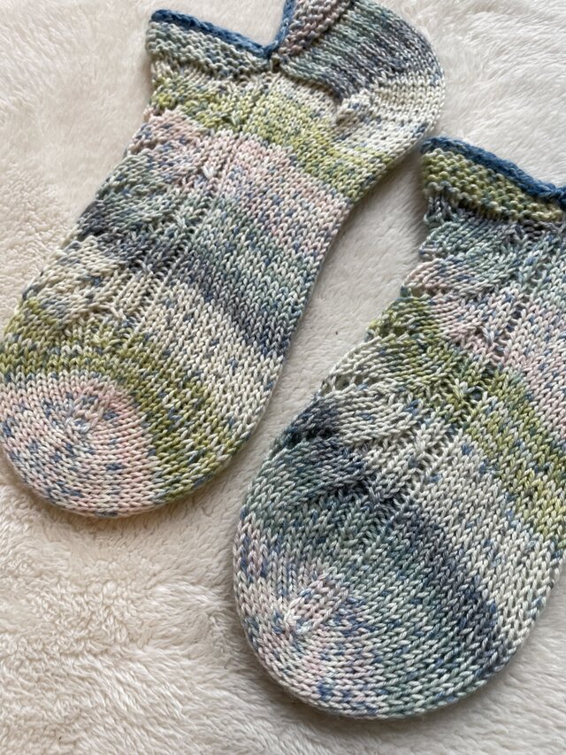 本日19時販売No.1172うつぼソックス60匹め | iichi ハンドメイド・クラフト作品・手仕事品の通販