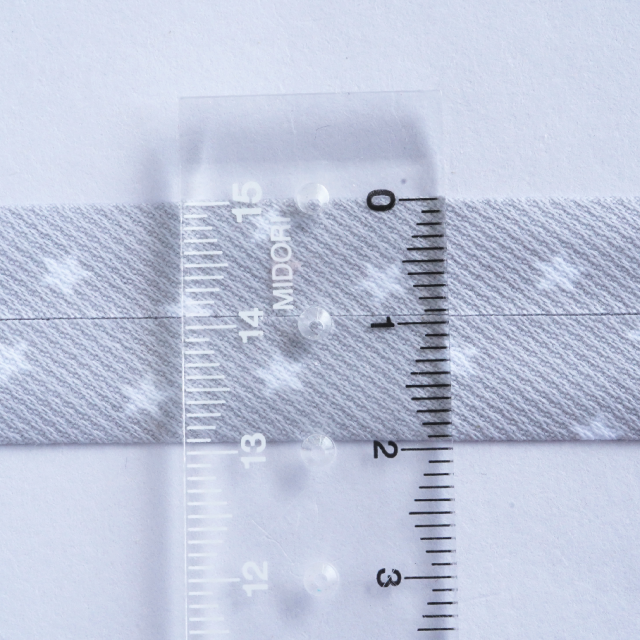 (1m) 20mm幅 星柄バイアステープ グレー 両折 ＊ モノトーン | iichi ハンドメイド・クラフト作品・手仕事品の通販
