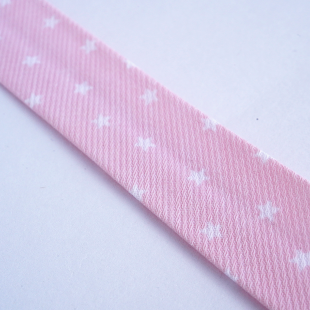 (1m) 20mm幅 星柄バイアステープ ピンク スペイン製 ＊ 女の子服、入園グッズ、パステルカラー | iichi ハンドメイド・クラフト作品・手仕事品の通販