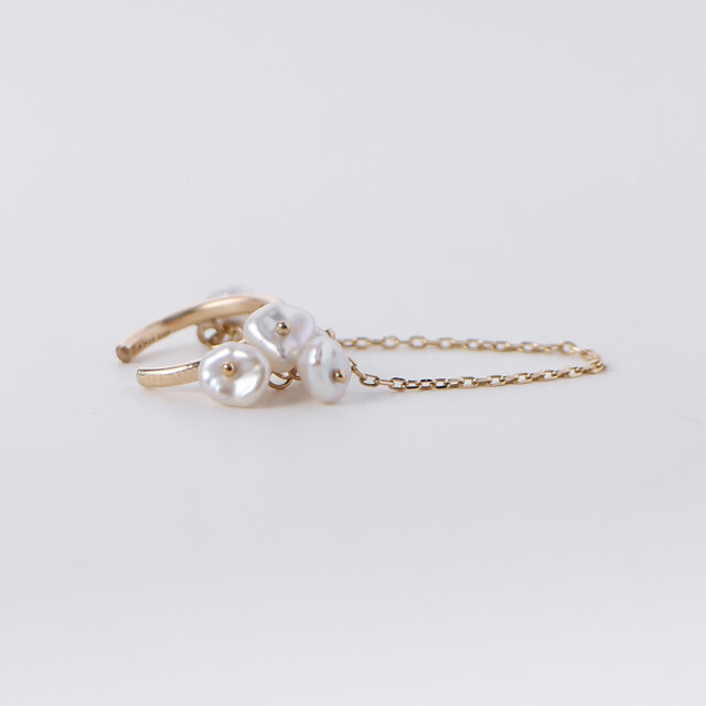 #944_02 14KGF+K10 ケシパールのチェーンイヤーカフ | iichi 日々の暮らしを心地よくするハンドメイドやアンティークの ...