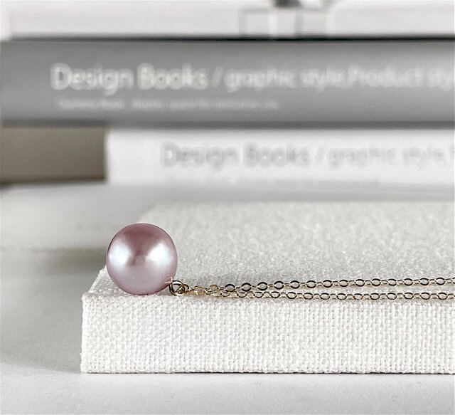 メタリックライトラベンダー 天然真珠ルベルパールのペンダント(K14gf) 9.5mm | iichi 日々の暮らしを心地よくするハンドメイドやアンティークのマーケットプレイス