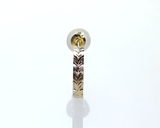 K18YG 手彫りピアス(月桂樹) | iichi ハンドメイド・クラフト作品・手仕事品の通販