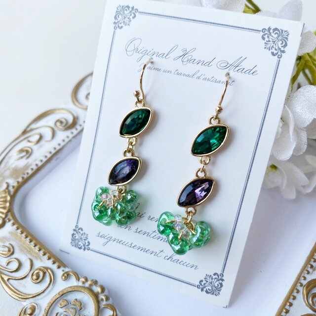 揺れる光と紫陽花ピアス2 | iichi ハンドメイド・クラフト作品・手仕事品の通販