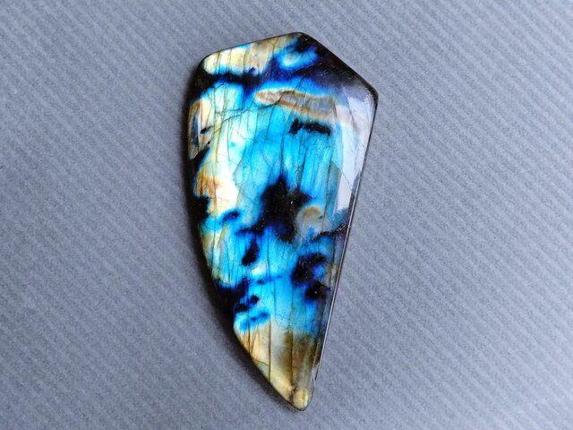 ラブラドライト〈大〉62x34mm ルース 56 | iichi ハンドメイド・クラフト作品・手仕事品の通販