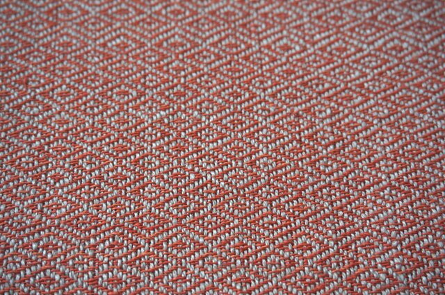 手織り 敷き物 【vm-01-rd】 | iichi 日々の暮らしを心地よくするハンドメイドやアンティークのマーケットプレイス