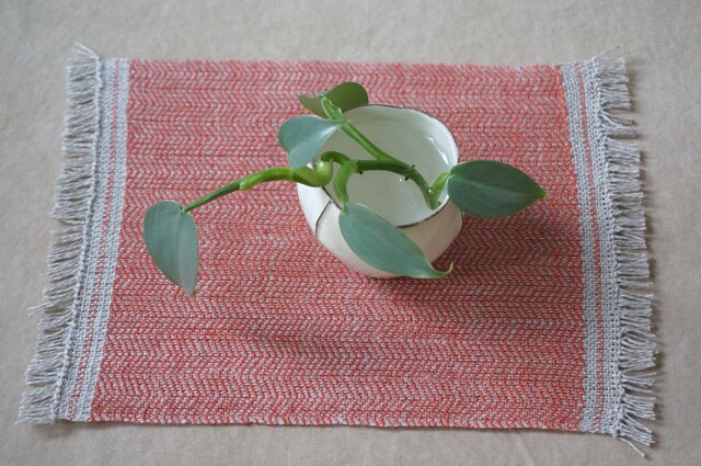 手織り 敷き物 【vm-02-rd】 | iichi ハンドメイド・クラフト作品・手仕事品の通販