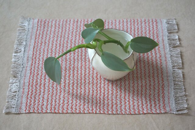 手織り 敷き物 【vm-03-rd】 | iichi ハンドメイド・クラフト作品・手仕事品の通販