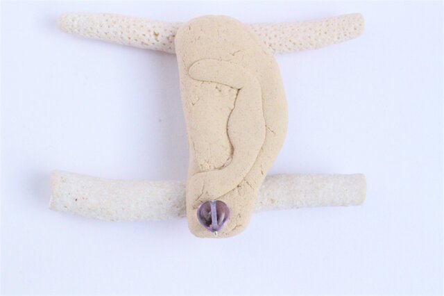 アメジスト Heart Yピアス Silver925 or K18 | iichi 日々の暮らしを心地よくするハンドメイドやアンティークのマーケットプレイス