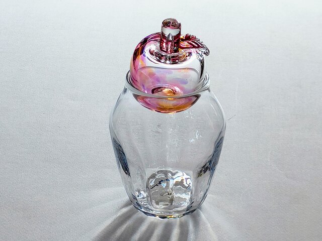 りんごの蓋の容器 （11-1-1） | iichi 日々の暮らしを心地よくするハンドメイドやアンティークのマーケットプレイス