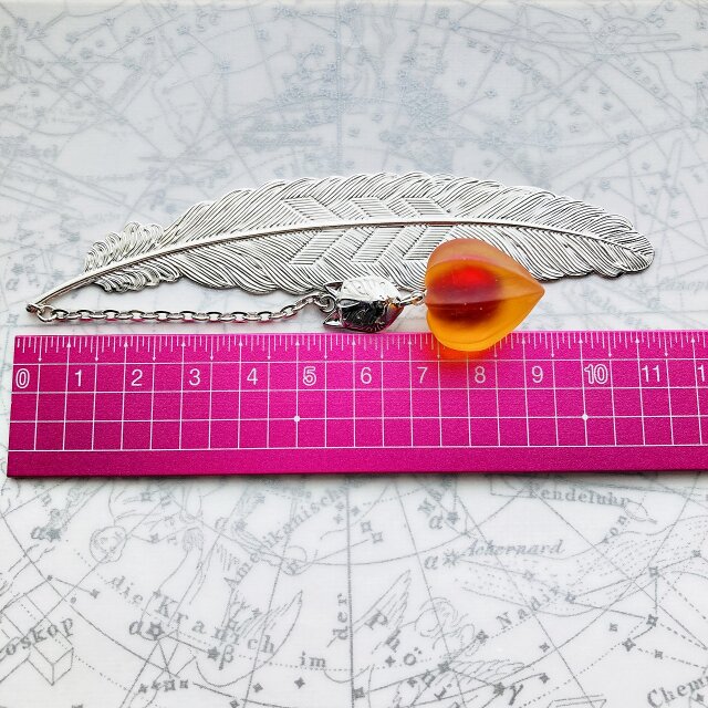 銀の狐面 鬼灯（ほおずき）のブックマーカー | iichi ハンドメイド・クラフト作品・手仕事品の通販