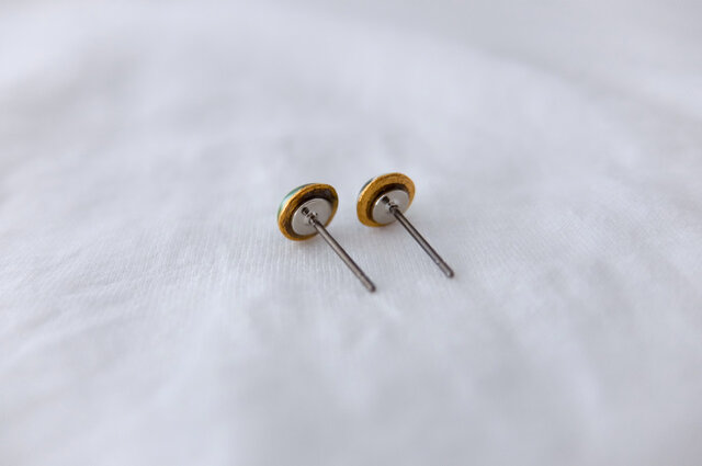 ピアス cabochon mini green | iichi ハンドメイド・クラフト作品・手仕事品の通販