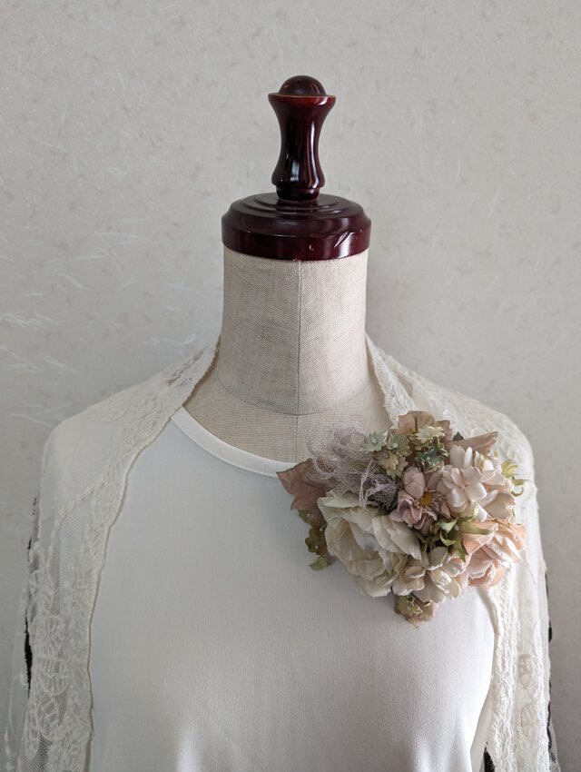 コサージュワイヤートルソー付き〈シェルピンク〉A34 | iichi ハンドメイド・クラフト作品・手仕事品の通販