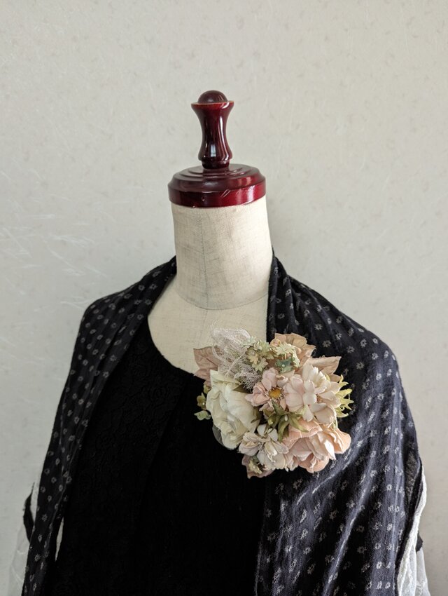 コサージュワイヤートルソー付き〈シェルピンク〉A34 | iichi ハンドメイド・クラフト作品・手仕事品の通販