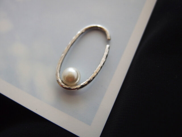 イヤーカフ silver pearl／シルバー パール | iichi 日々の暮らしを心地よくするハンドメイドやアンティークのマーケットプレイス