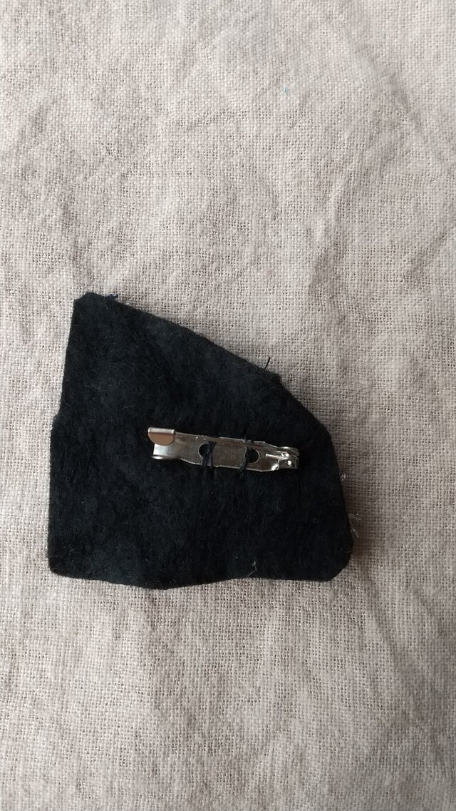 hagireブローチNo.47 | iichi ハンドメイド・クラフト作品・手仕事品の通販