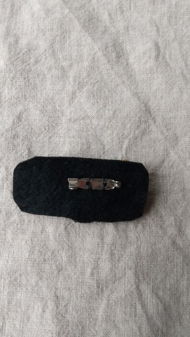 hagireブローチNo.48 | iichi ハンドメイド・クラフト作品・手仕事品の通販