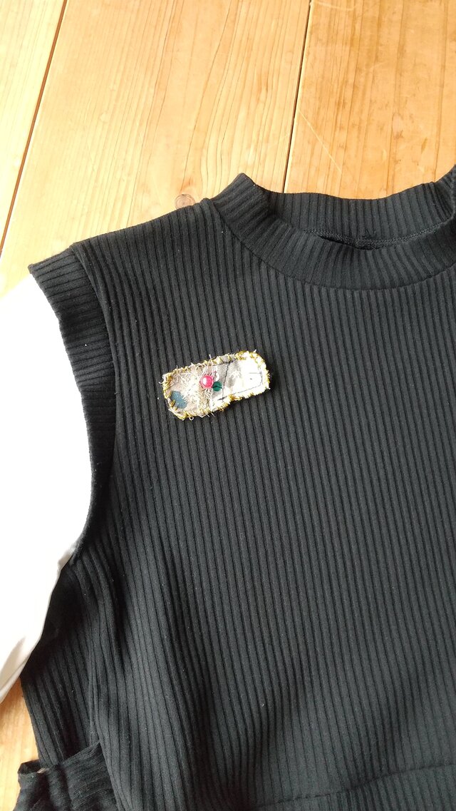 hagireブローチNo.48 | iichi ハンドメイド・クラフト作品・手仕事品の通販