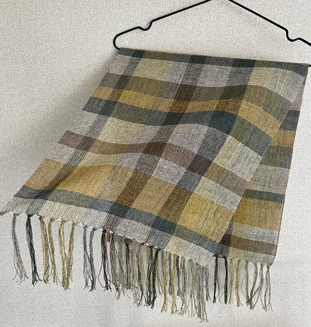 手織りストール A73 | iichi 日々の暮らしを心地よくするハンドメイドやアンティークのマーケットプレイス