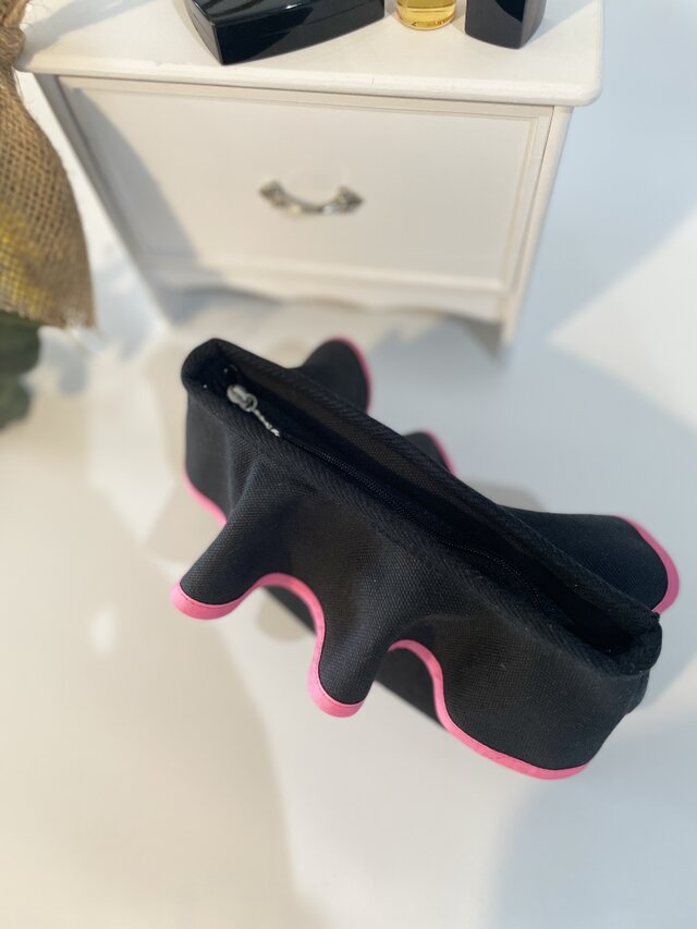 frill frill ︎フリルポーチ】/6P0123 | iichi ハンドメイド・クラフト作品・手仕事品の通販
