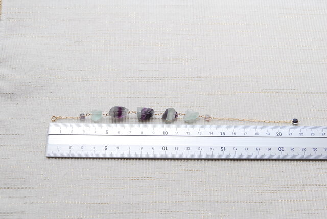 ラフロックフローライトの5石のブレスレット ストライプ14kgf | iichi ハンドメイド・クラフト作品・手仕事品の通販