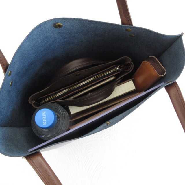 《牛革》B5対応♪底マチワイド・ミディアムトート・ソフトスムース・0426 | iichi ハンドメイド・クラフト作品・手仕事品の通販