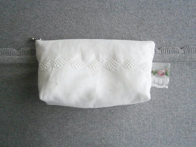 cutwork刺繍×linen pouch | iichi ハンドメイド・クラフト作品・手仕事品の通販