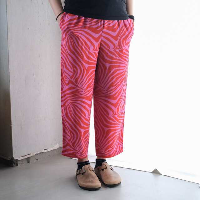 レーヨンバルーンパンツ Funky Zebra Cheeky Cherry | iichi ハンドメイド・クラフト作品・手仕事品の通販