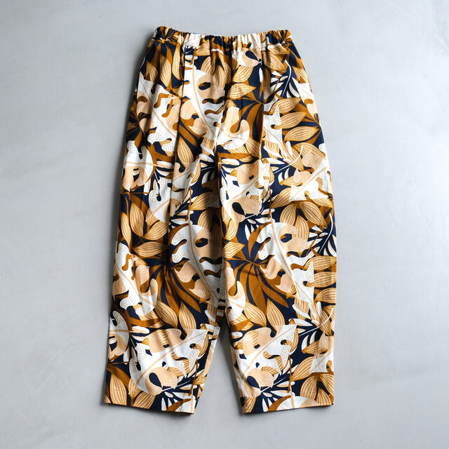 アフリカンワックスプリント タックパンツ Autumn Seeds | iichi ハンドメイド・クラフト作品・手仕事品の通販