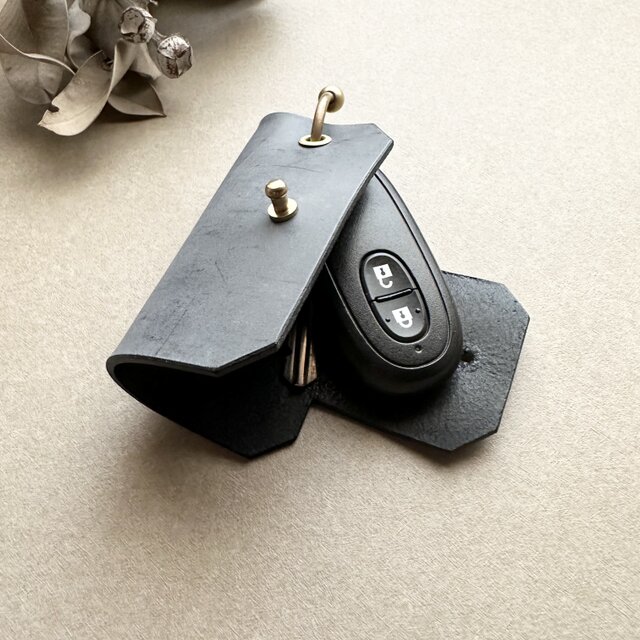 smart key case (small) 〖カラーオーダー〗〖受注制作〗 | iichi 日々の暮らしを心地よくするハンドメイドやアンティークのマーケットプレイス