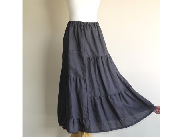 リネン 変わりティアードスカート チャコール フリーサイズ（リネン100％） | iichi 日々の暮らしを心地よくするハンドメイドやアンティークのマーケットプレイス