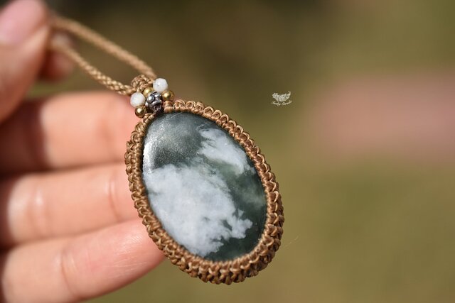 本翡翠★ミャンマー翡翠★マクラメネックレス1036 | iichi ハンドメイド・クラフト作品・手仕事品の通販