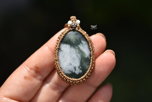 本翡翠★ミャンマー翡翠★マクラメネックレス1036 | iichi ハンドメイド・クラフト作品・手仕事品の通販