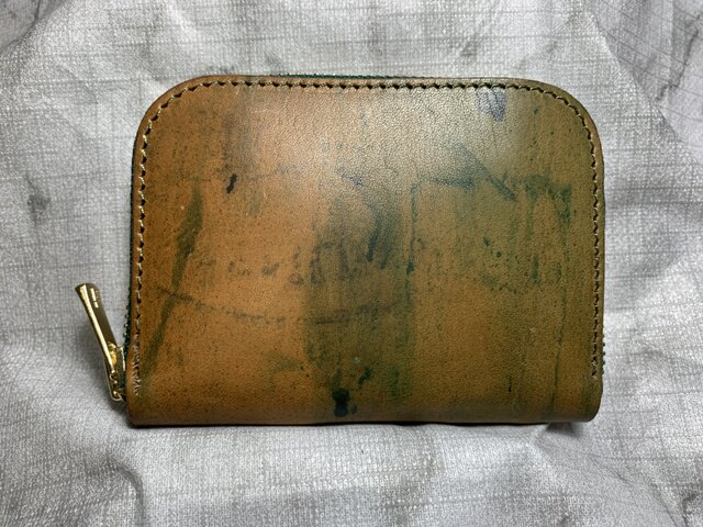 ホーウィン社製シェルコードバン(リバースグリーン)×ノブレッサカーフ firebird【NO.17】ラウンドコインケース | iichi ハンドメイド・クラフト作品・手仕事品の通販