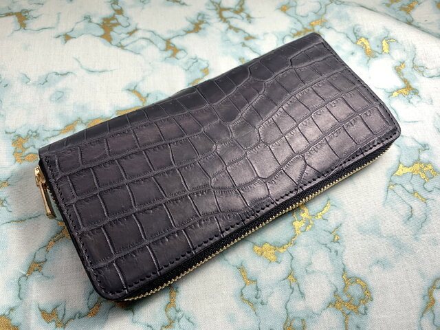 【ポロサス×ノブレッサカーフ】(鰐革:ミッドナイトブルー) firebird【Calm】 ラウンドロング プレゼントにも! | iichi ハンドメイド・クラフト作品・手仕事品の通販