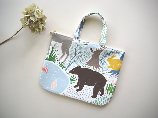 [Y様オーダー品] お散歩ミニバッグ 「forest」 | iichi 日々の暮らしを心地よくするハンドメイドやアンティークのマーケットプレイス