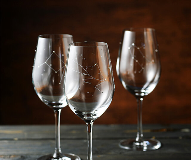 ラインストーンきらめく【12星座のワイングラス】 ★名入れ加工対応品（有料） | iichi ハンドメイド・クラフト作品・手仕事品の通販