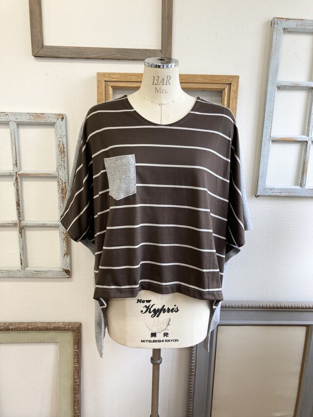 ゆったりサイズ ️ボーダー柄後ろバイカラーTシャツ （茶グレー）サイズフリーL〜LL | iichi ハンドメイド・クラフト作品・手仕事品の通販