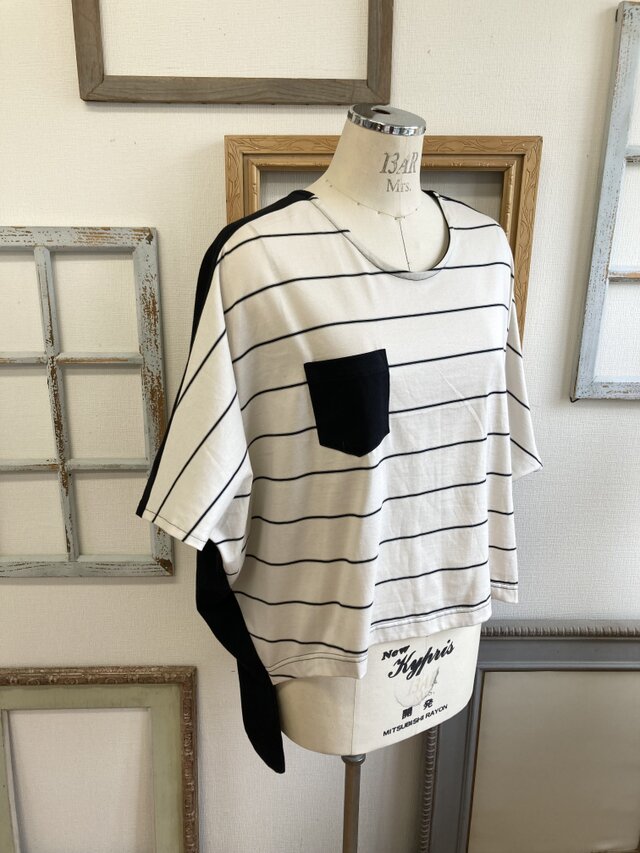 ゆったりサイズ ️ボーダー柄後ろバイカラーTシャツ （ベージュ黒）サイズフリーL〜LL | iichi ハンドメイド・クラフト作品・手仕事品の通販