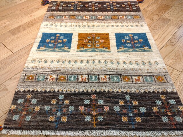 ペルシャ パルヴィーズ コルクウール カシュクリ 90×60cm グレー RJ6644G | iichi ハンドメイド・クラフト作品・手仕事品の通販