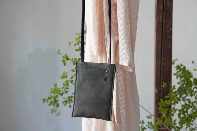 スマホポシェット＊クーズー（Kudu)限定品 | iichi ハンドメイド・クラフト作品・手仕事品の通販