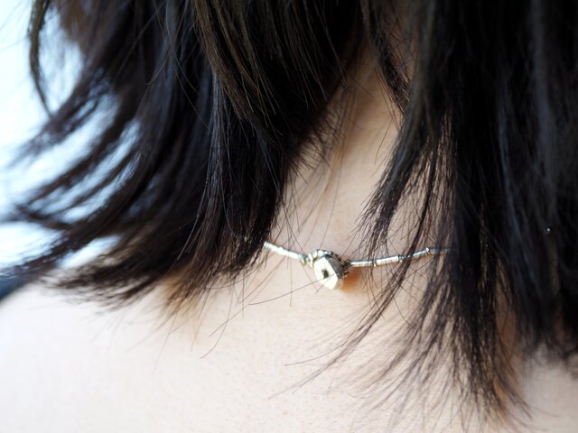 [India] old coin silver pendant | iichi 日々の暮らしを心地よくするハンドメイドやアンティークのマーケットプレイス